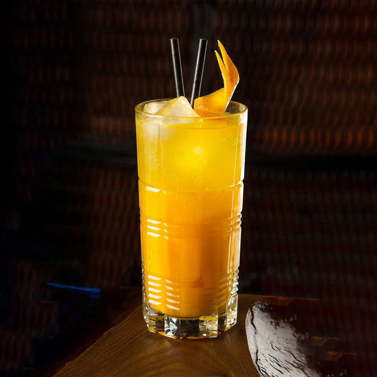 Коктейль Passion Spritz - Піцерія "Virtuoso" - м.Надвірна